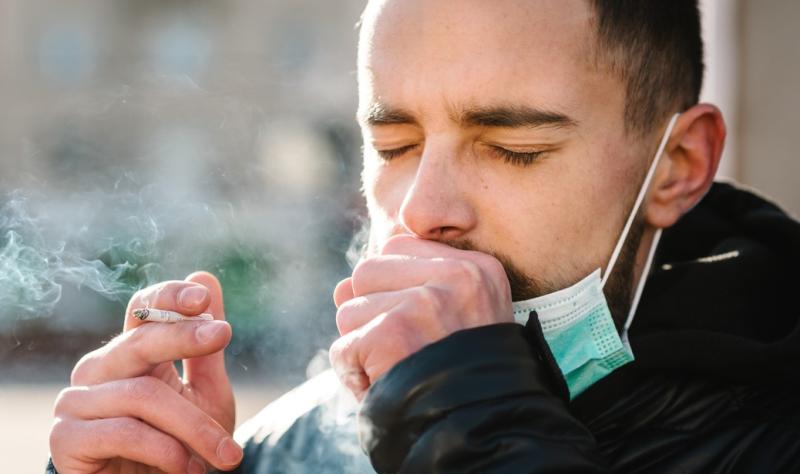 Studies: Smoking, age, other factors raise risk of COVID-19 death | CIDRAP Studies: Smoking, age, other factors raise risk of COVID-19 death | CIDRAP